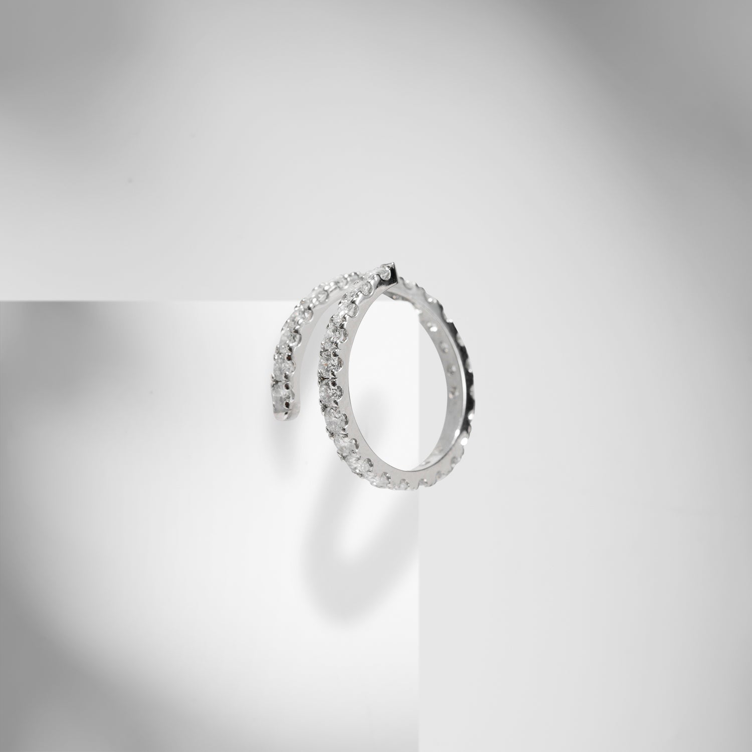 Crossing Paths Ring – ILA SODHANI